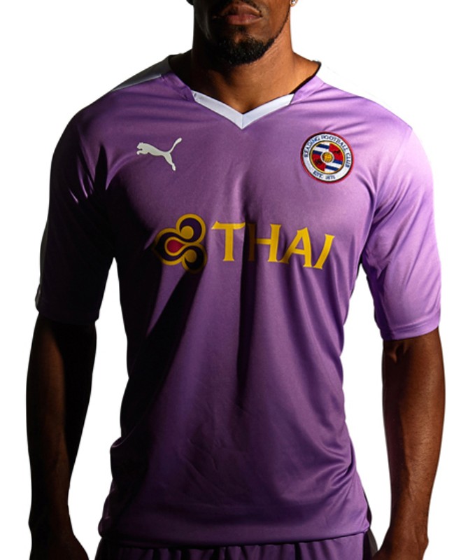 Reading 2015-16 Away Kit