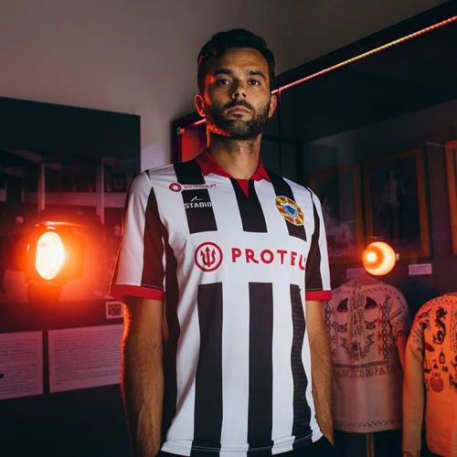 Varzim 2021-22 Away Kit