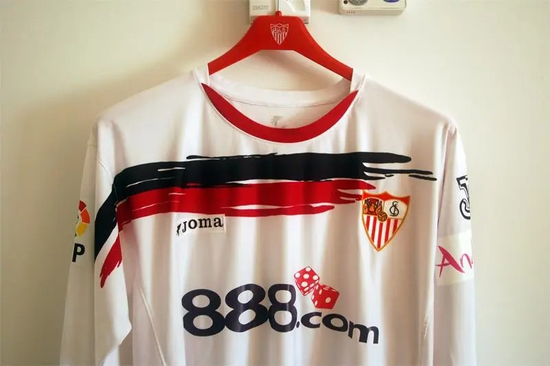 Sevilla FC 2006-07 Home Kit