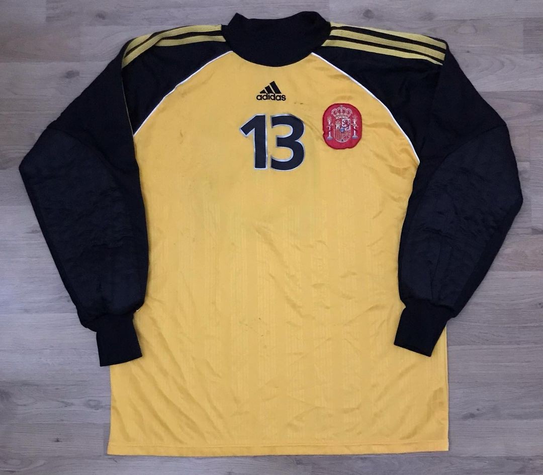 Spain 2009 GK Kit