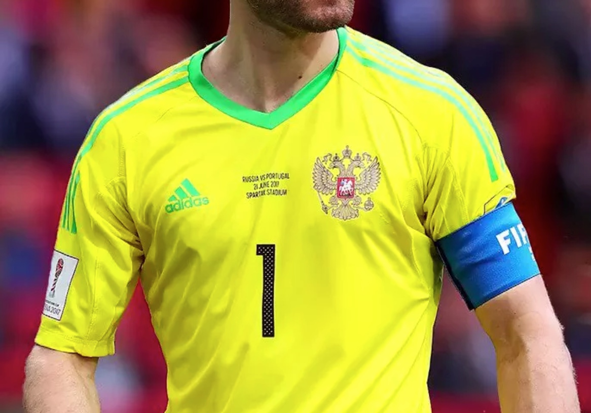 Russia 2017 GK 1 Kit