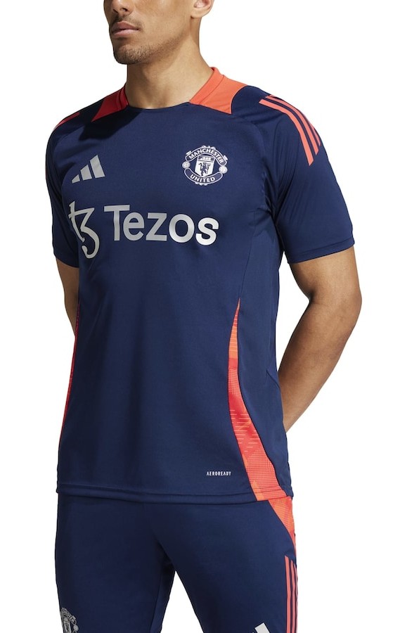 Manchester United 2024-25 Training Forma