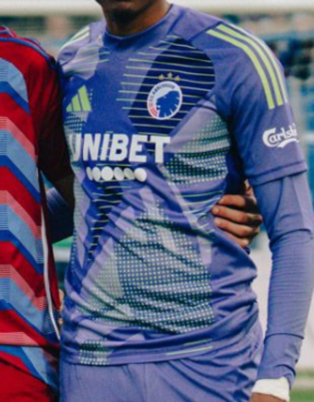 FC Copenhagen 2024-25 GK 1 طقم