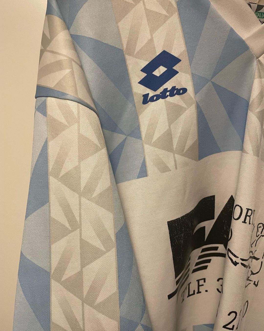 Valby Boldklub af 1912 2000-01 主场球衣