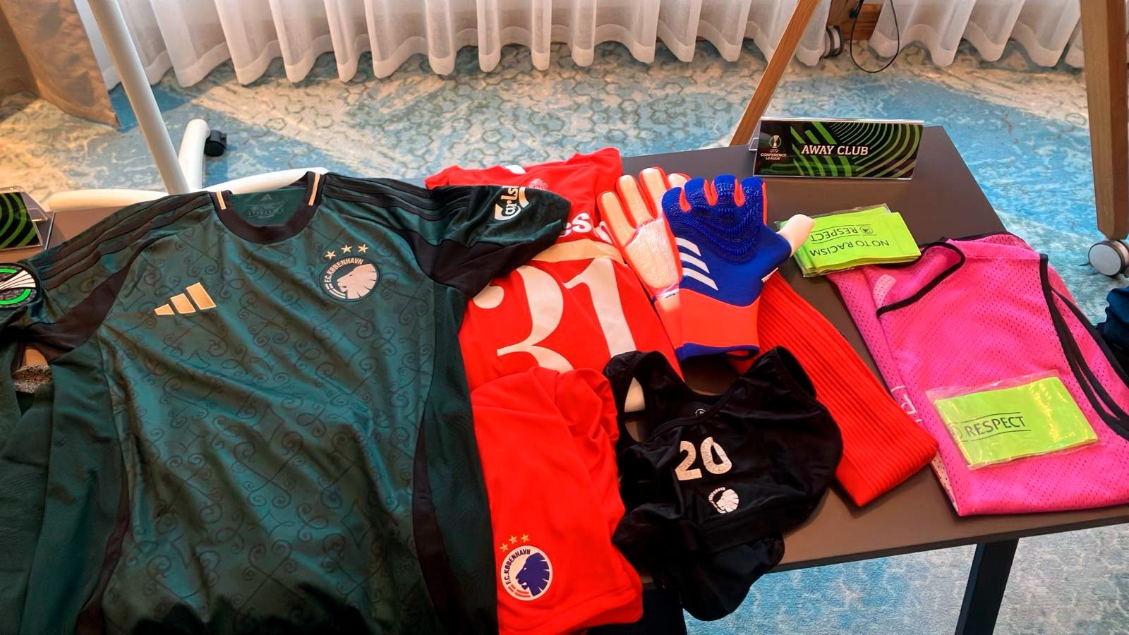 FC Copenhagen 2024-25 Conference League Third-Trikot