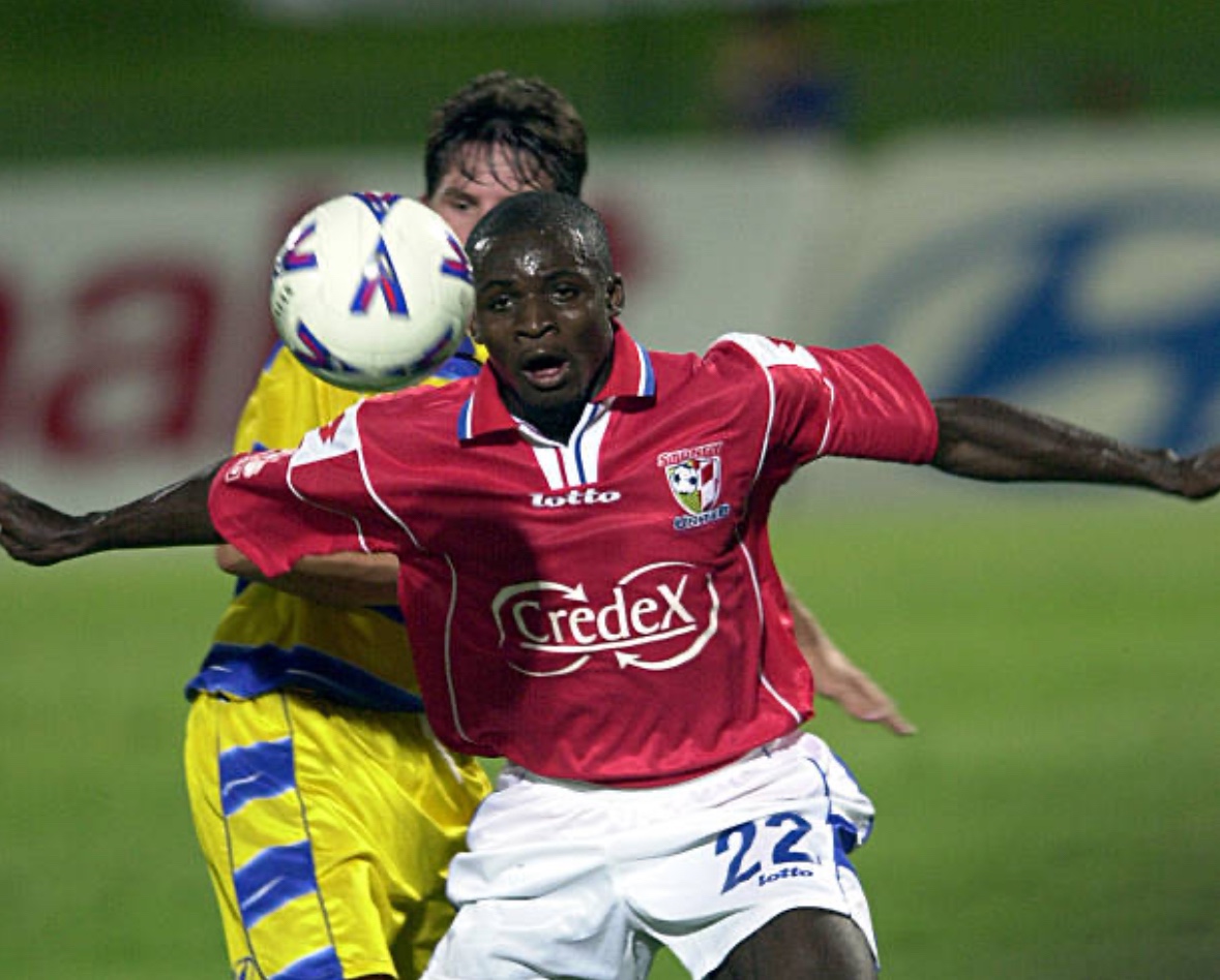 Sydney United 2000-01 Kits