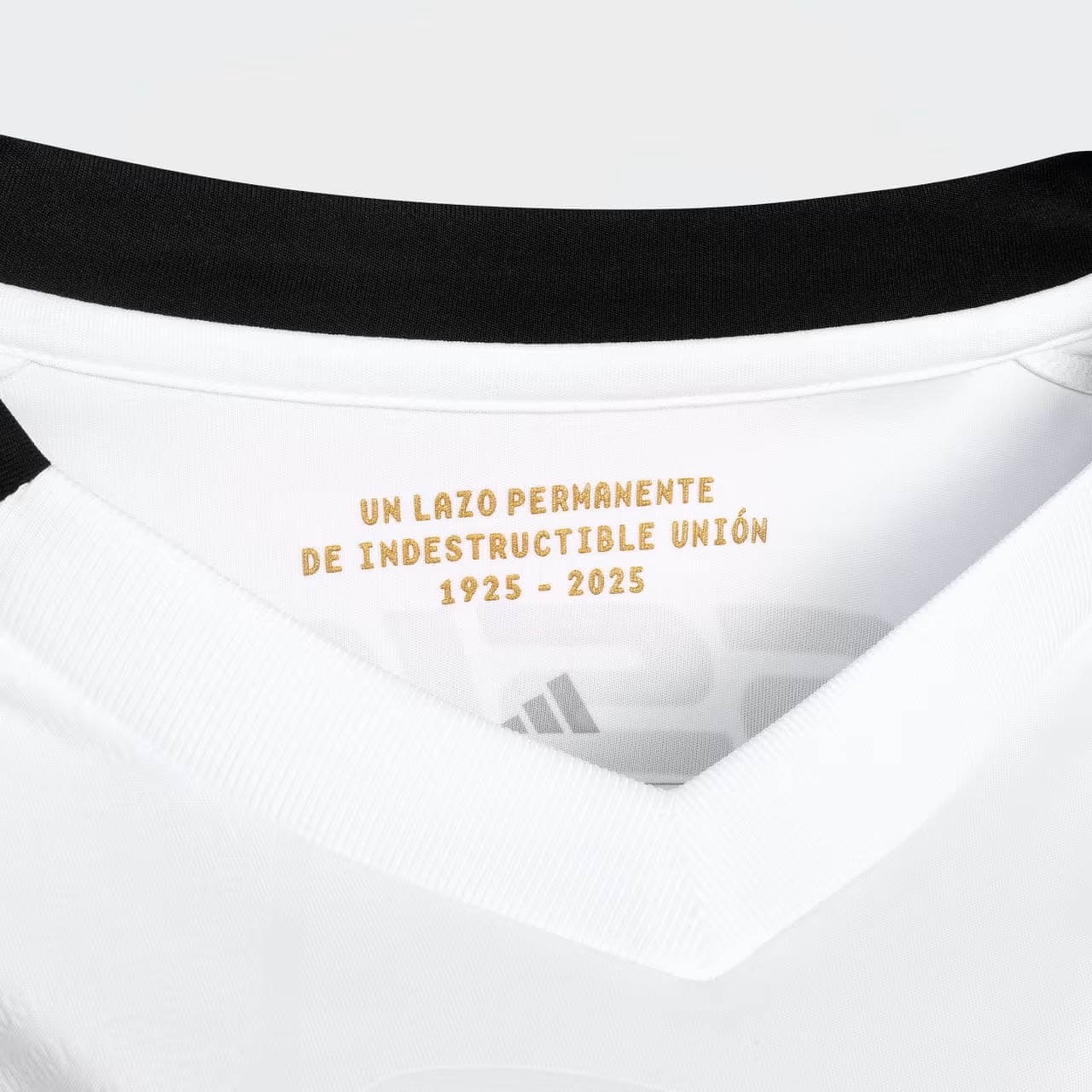 Colo Colo 2025 Pre-Season Home Kit