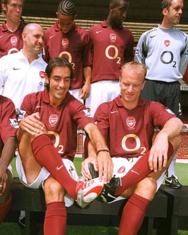 Arsenal FC 2005-06 Home Kit