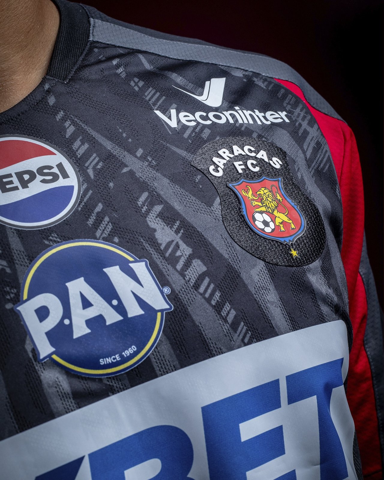 Tercera Camiseta Caracas FC 2025