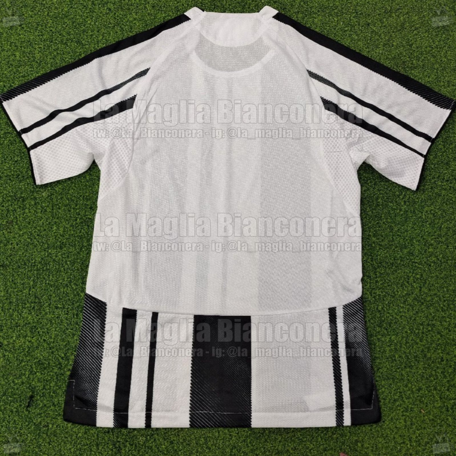 Juventus FC 2025-26 Домашний Комплект