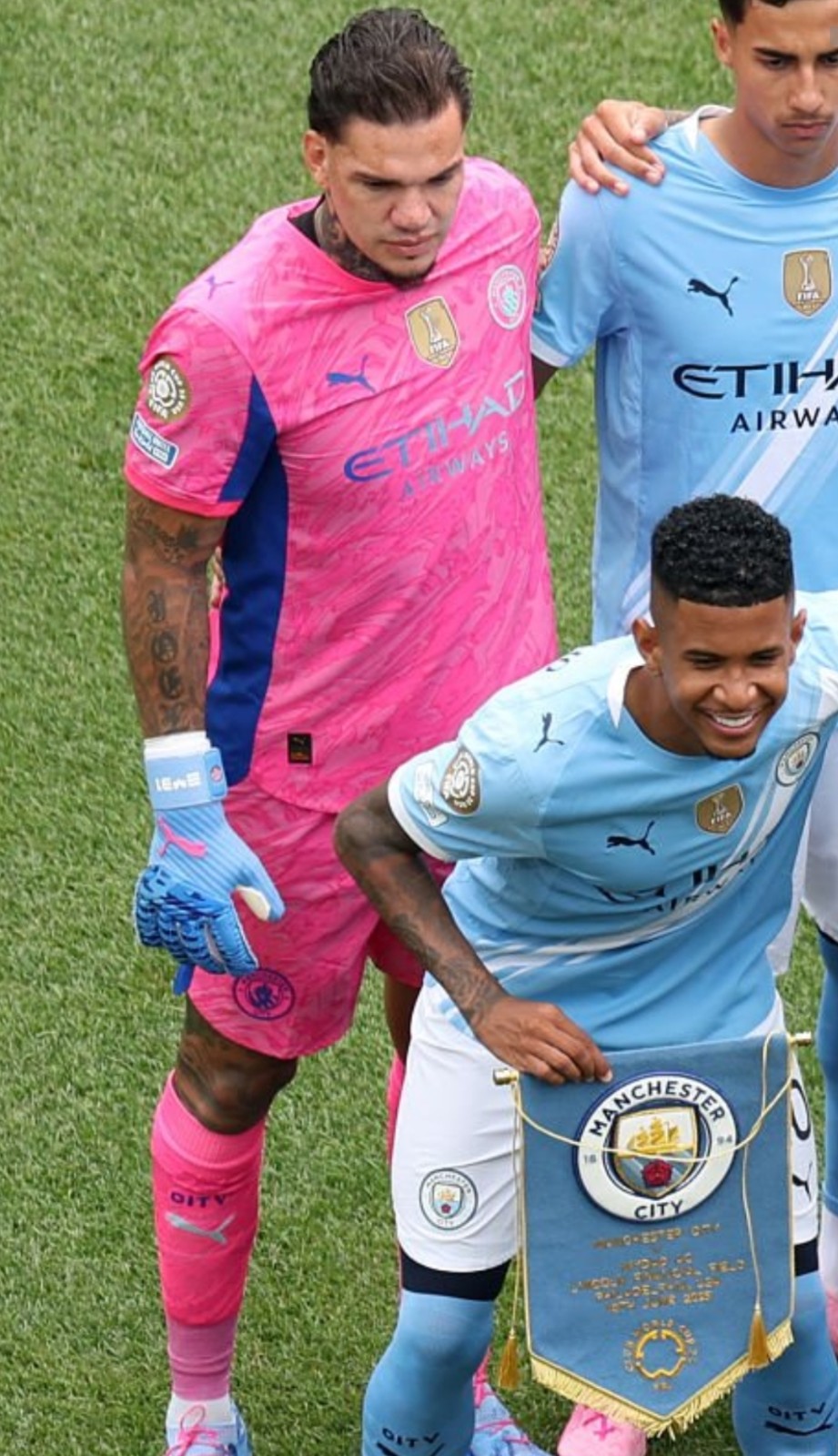 Manchester City 2025 Club World Cup GK 2 Kit