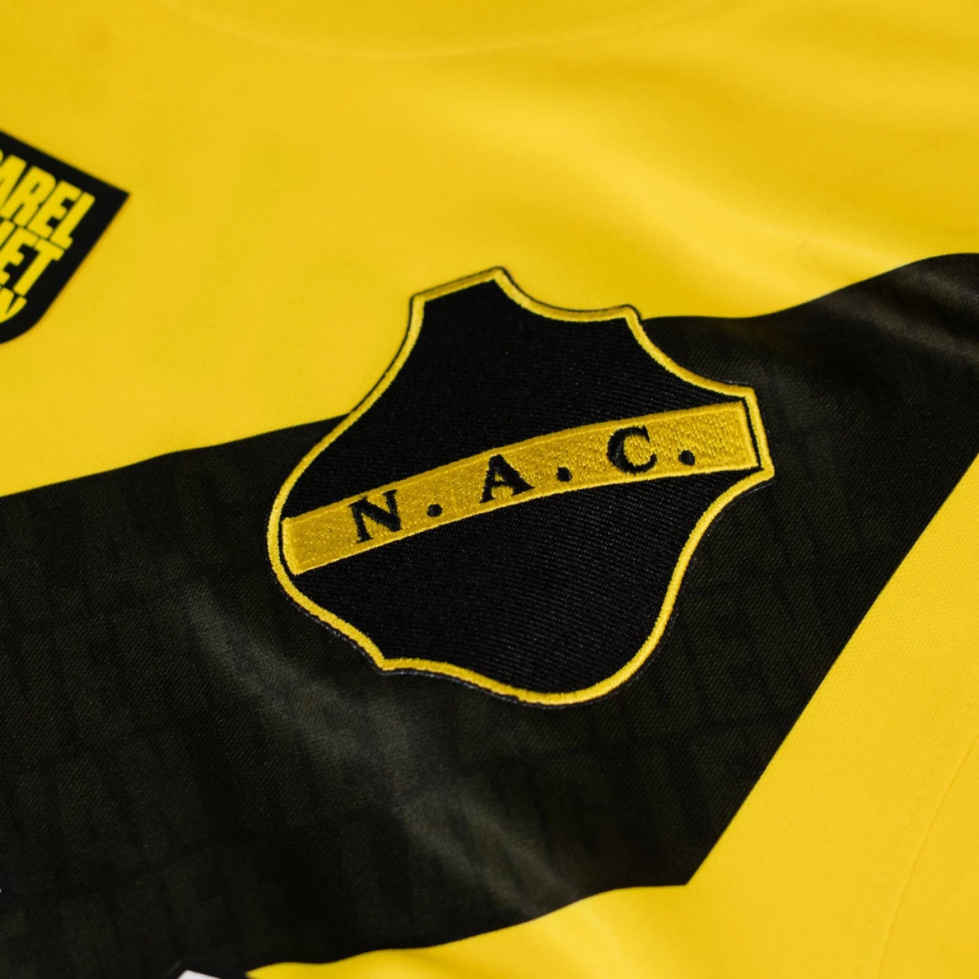 NAC Breda 2025-26 主场球衣