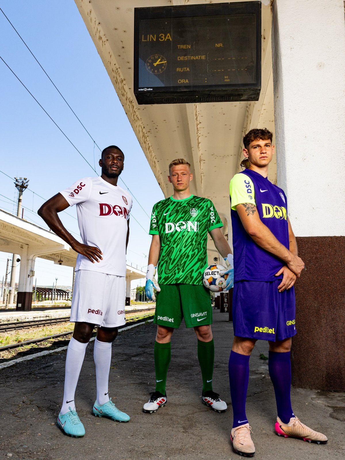 CFR Cluj 2025-26 Away Kit