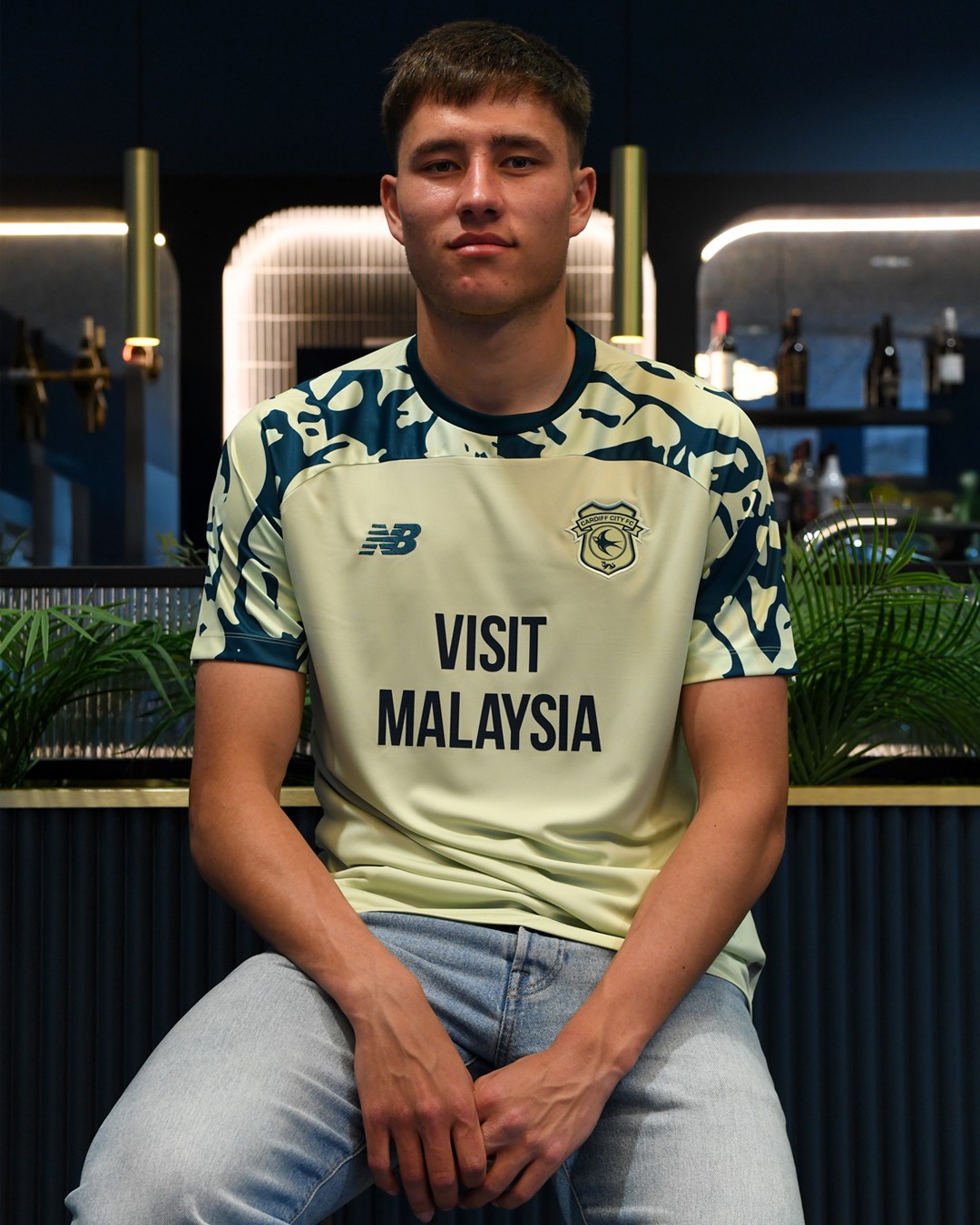 Cardiff City 2025-26 Away Kit