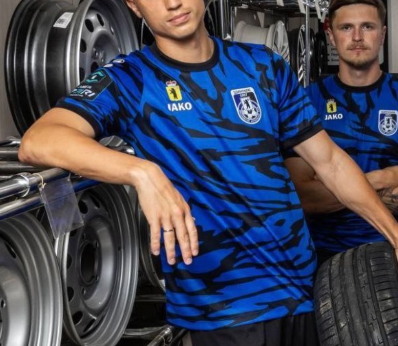 Shinnik Yaroslavl 2025-26 Home Kit