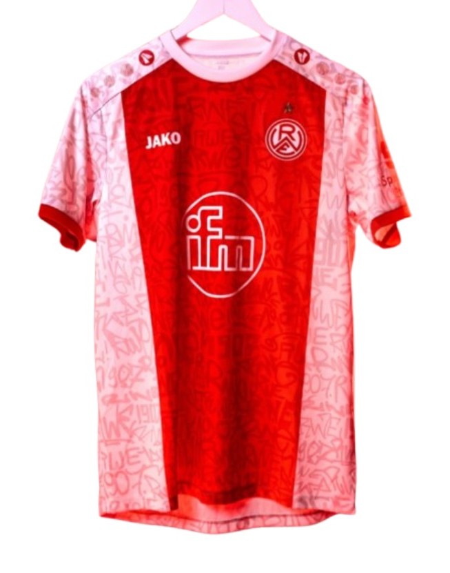 Rot-Weiss Essen 2025-26 Kits