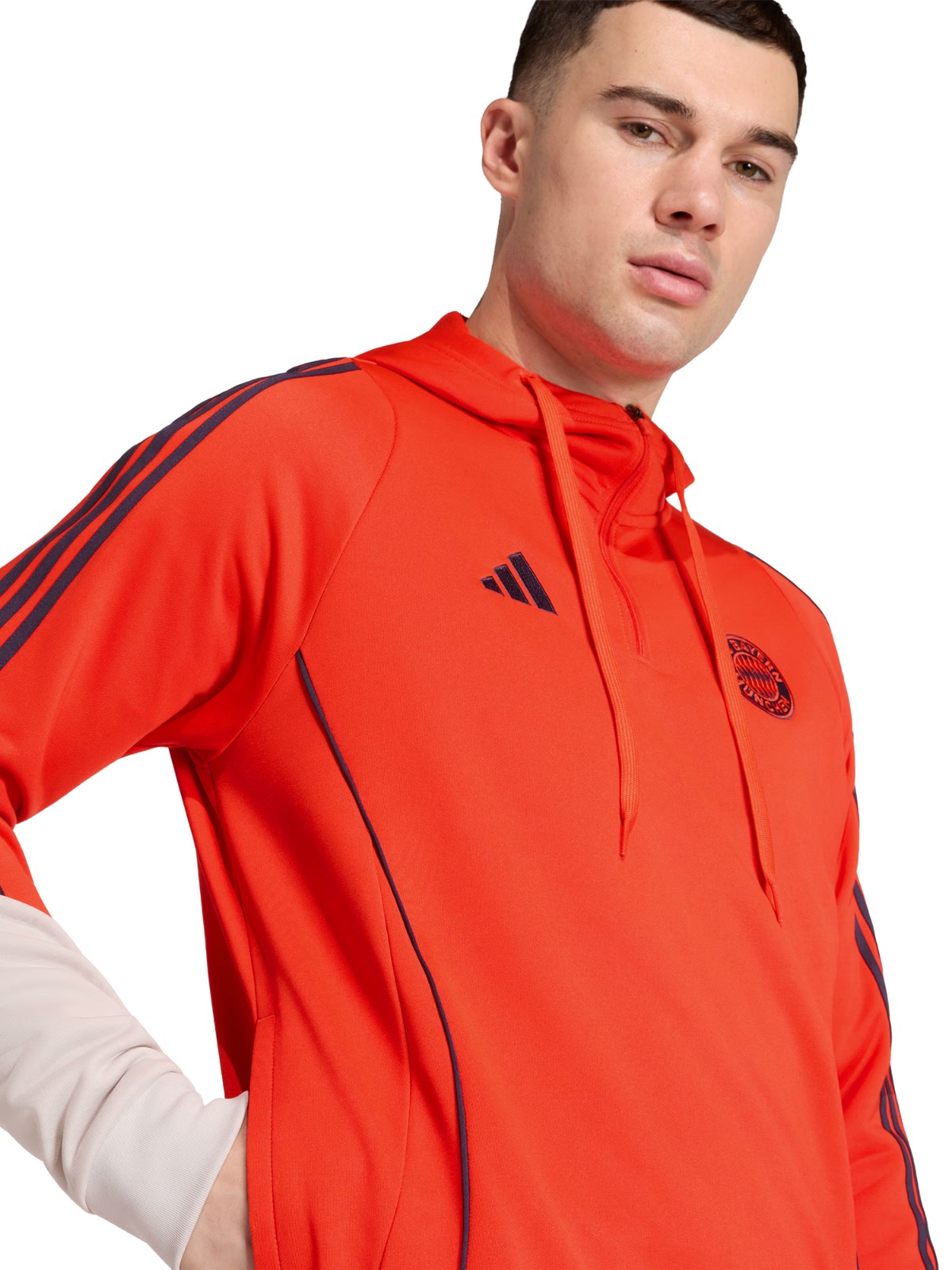 Bayern München 2025-26 Travel Hoodie 3